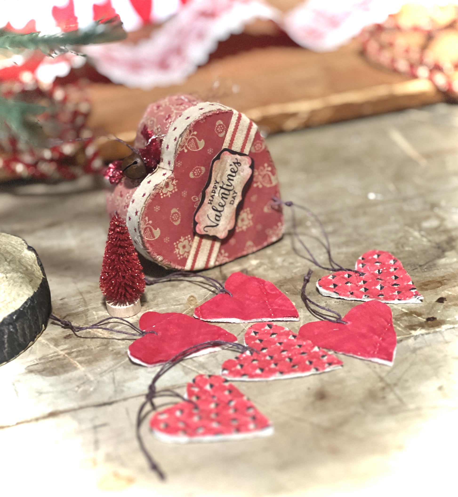 Spring - Valentine heart box with 6 ornaments – The Wooden Nail